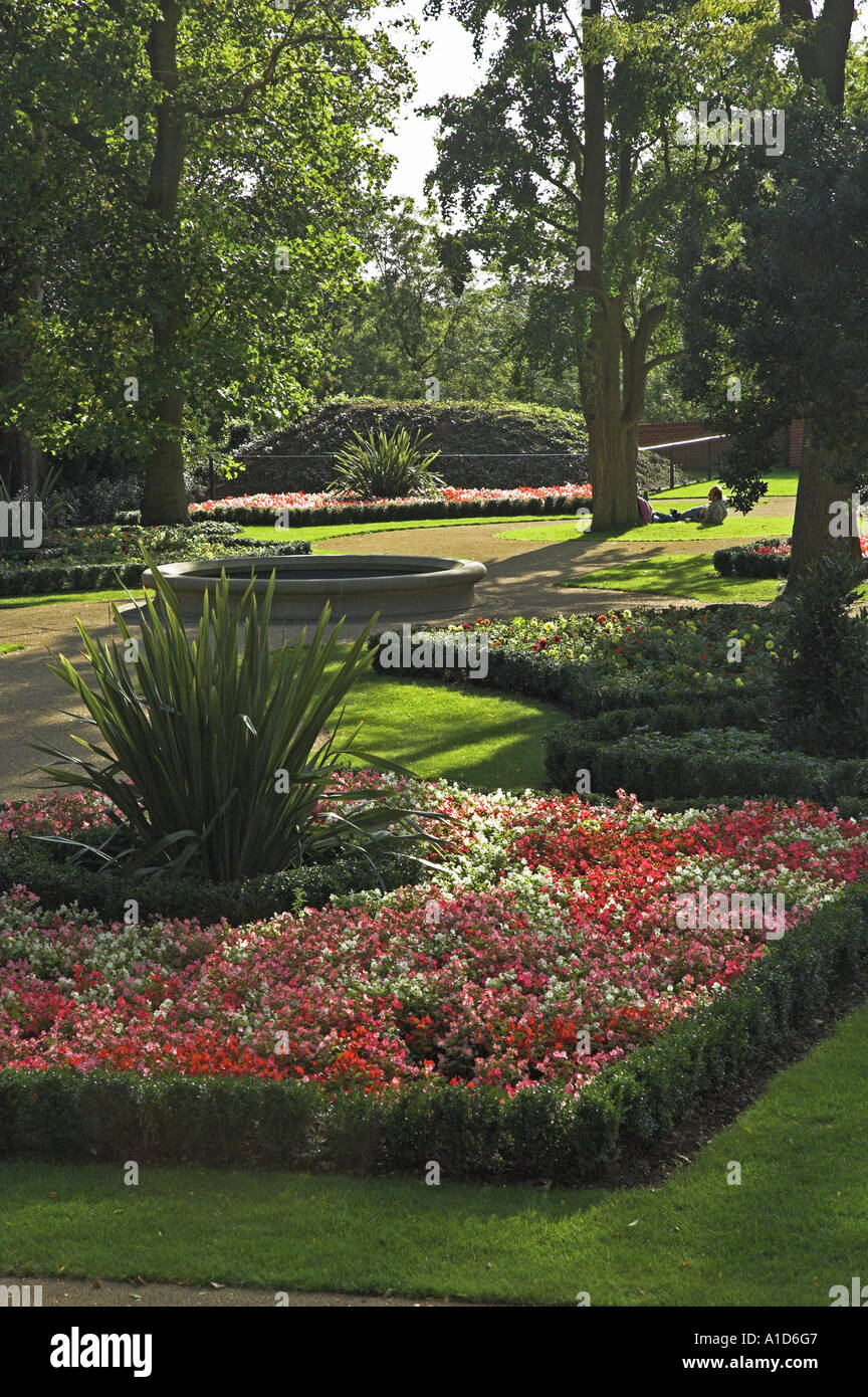 Waterlow park highgate london hi-res stock photography and images - Alamy