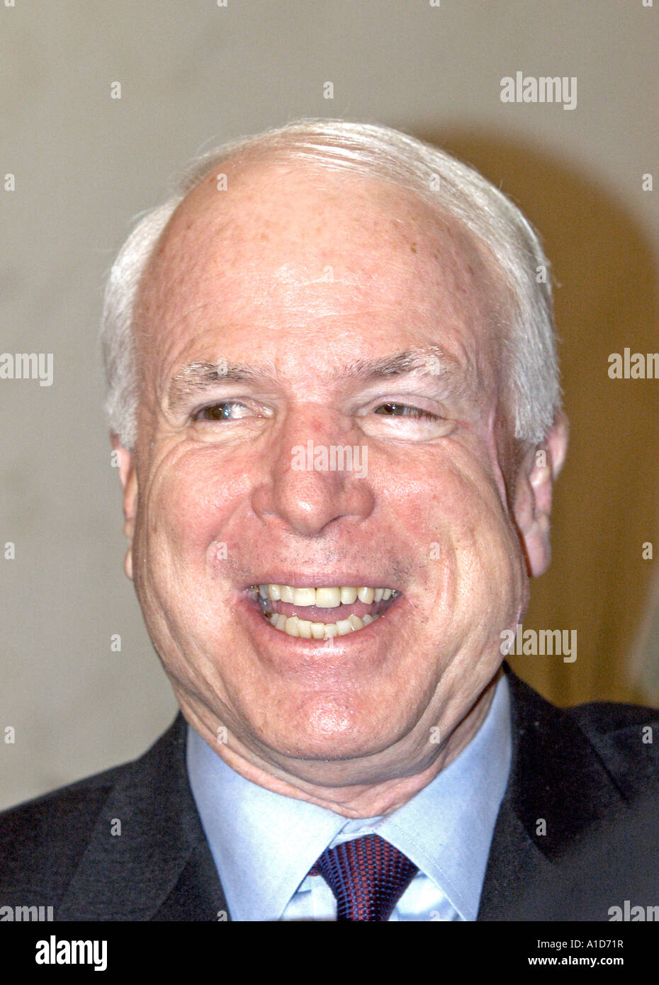 Senator John McCain R AZ speak Stock Photo - Alamy