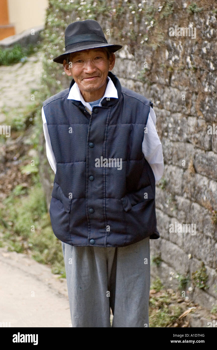 Sikkim men hi-res stock photography and images - Alamy