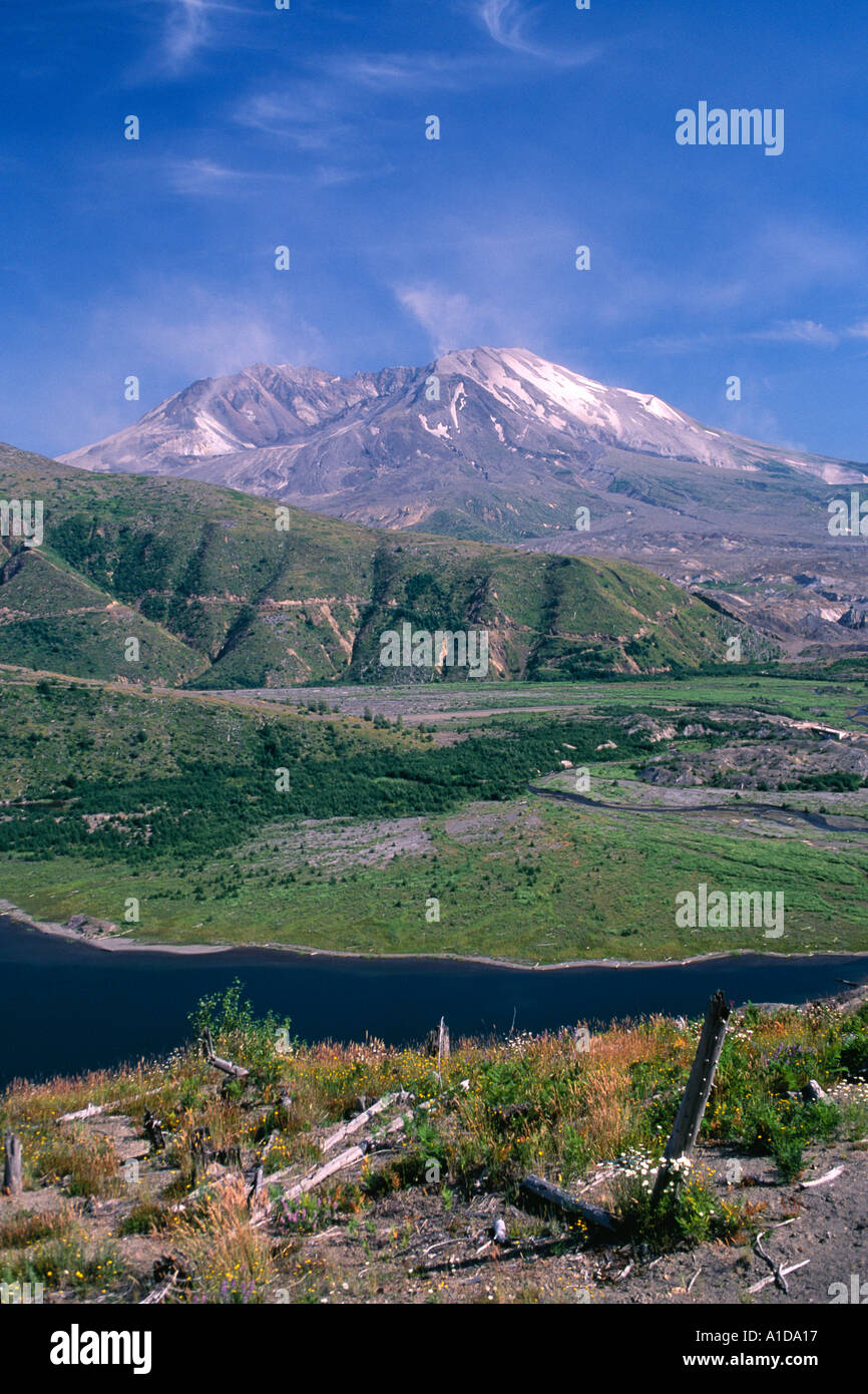 Coldwater ridge visitors center hi-res stock photography and images - Alamy