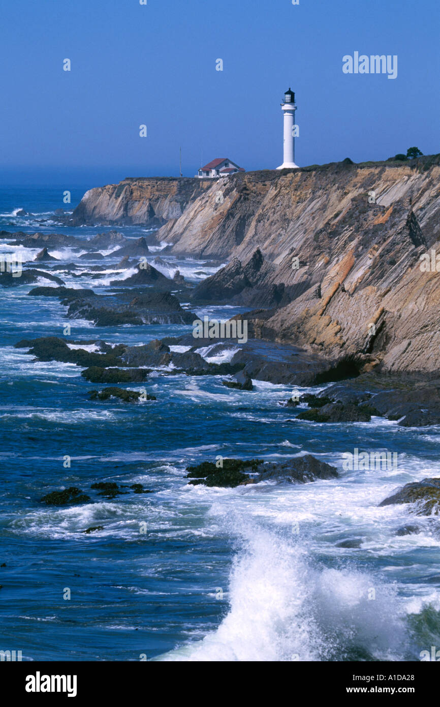 Surf And Rugged Coastline At Point Arena Lighthouse Manchester ...