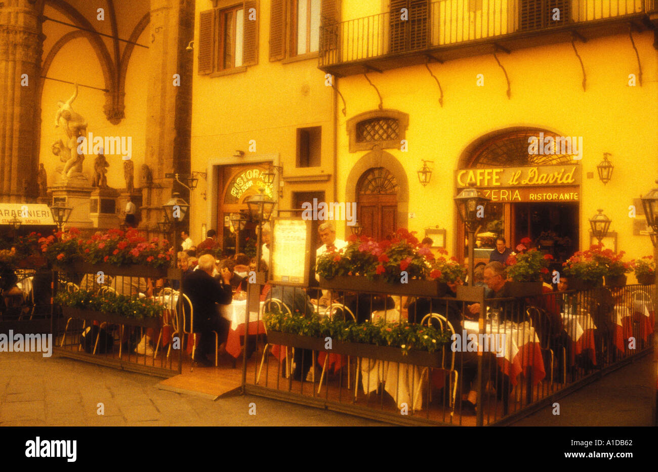Piazza della signoria cafe hi-res stock photography and images - Alamy
