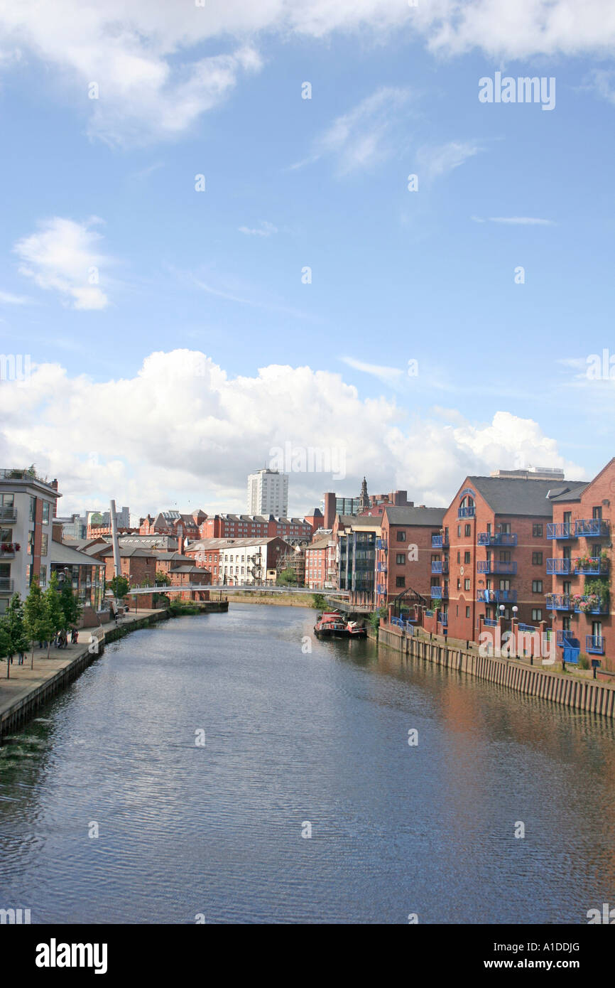 Riverside Apartments on River Aire in Leeds Stock Photo - Alamy