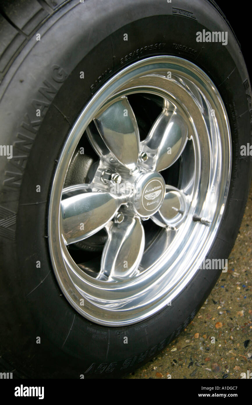 Ford Mustang Wheel Stock Photo - Alamy