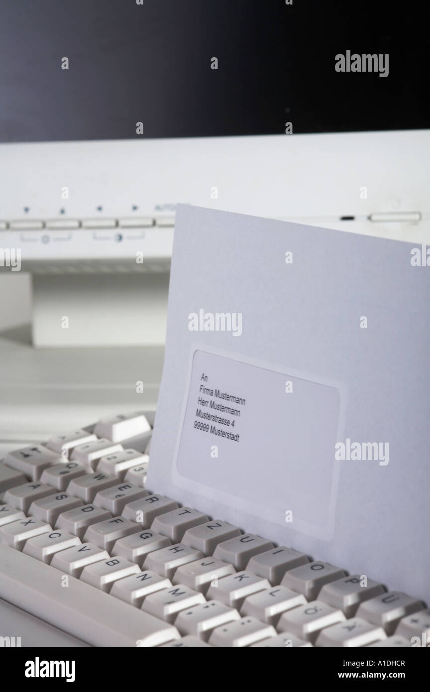 Letter format paper hi-res stock photography and images - Alamy