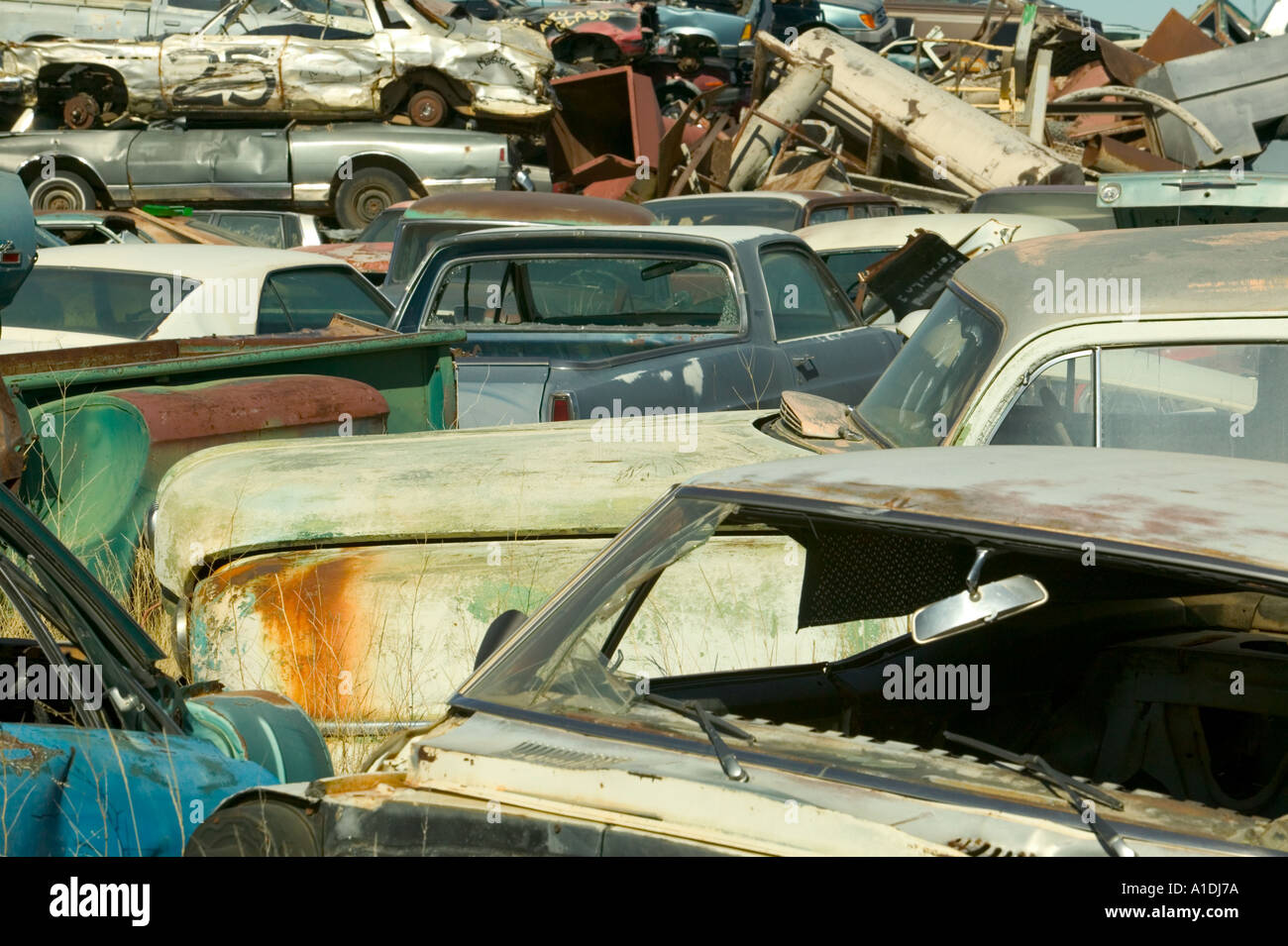 Scrap metal junkyard crushed automobiles hi-res stock photography and ...