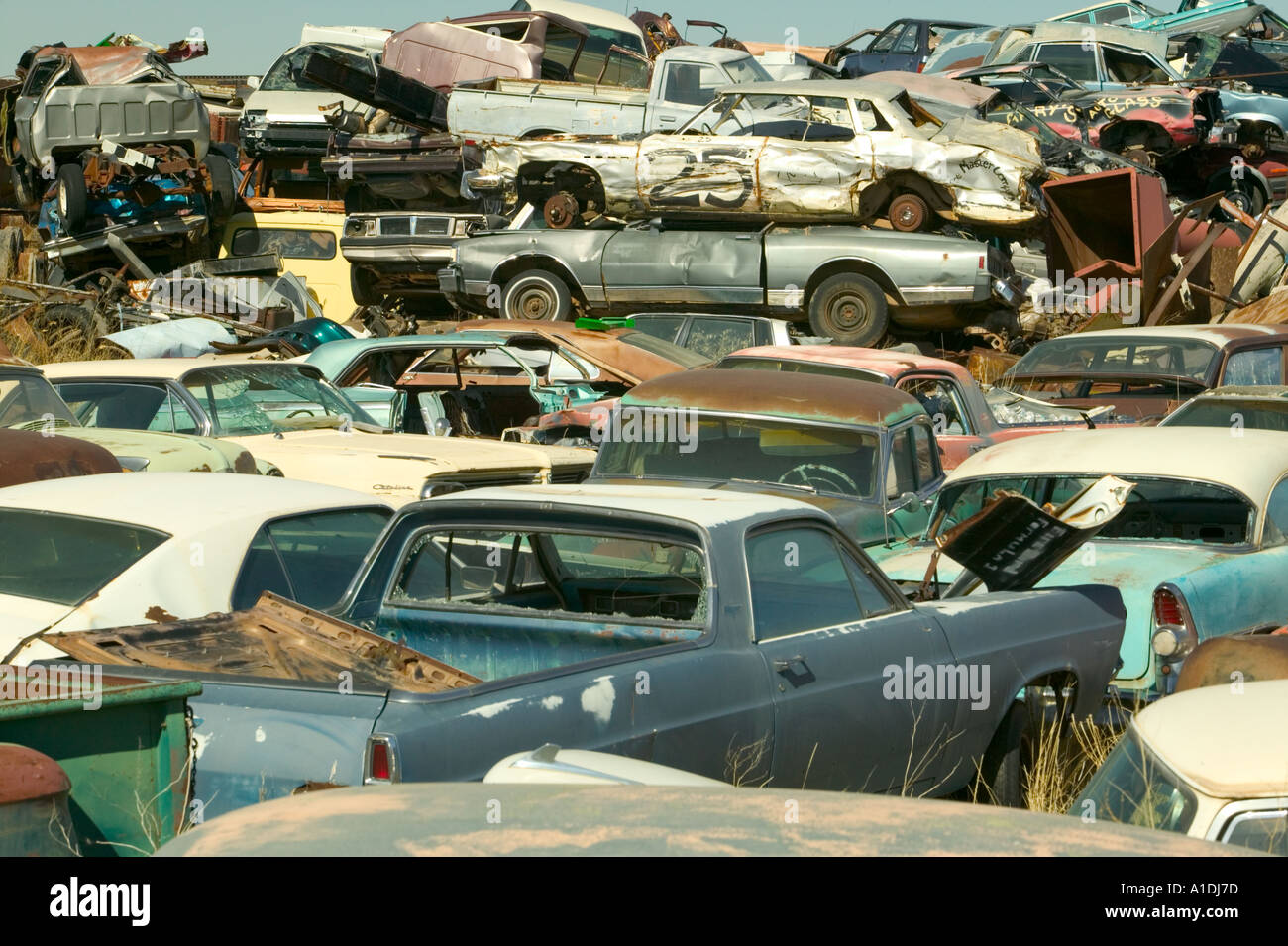 Scrap metal junkyard crushed automobiles hi-res stock photography and ...