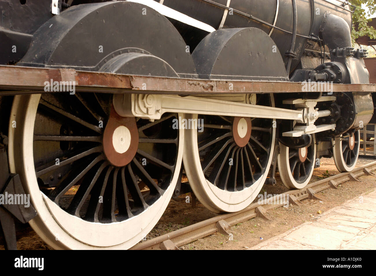 Glamorous locomotive EM 922 NWR build in Britain and used also in India ...