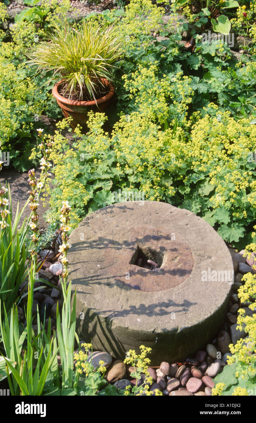 Millstone sculpture hi-res stock photography and images - Alamy