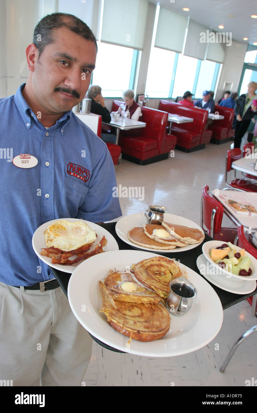 Huntington Beach California,Municipal Pier,Ruby's Diner,manager ...