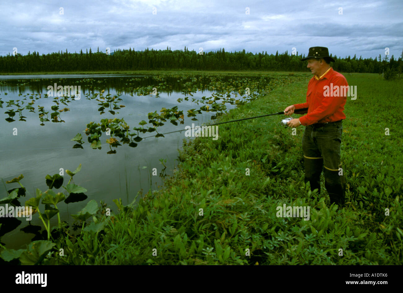 Alaska Lee Foster fishing at Trail Lake Stock Photo - Alamy