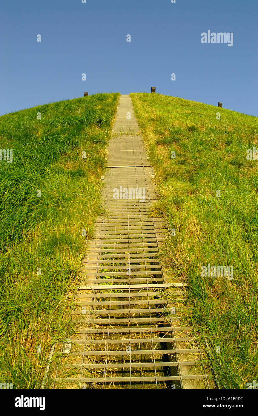 Kopiec Kosciuszka - Kosciuszko Mound Hill, green grass lawn hummock ...