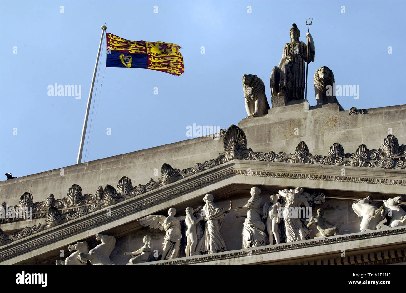 Royal standard flag hi-res stock photography and images - Alamy