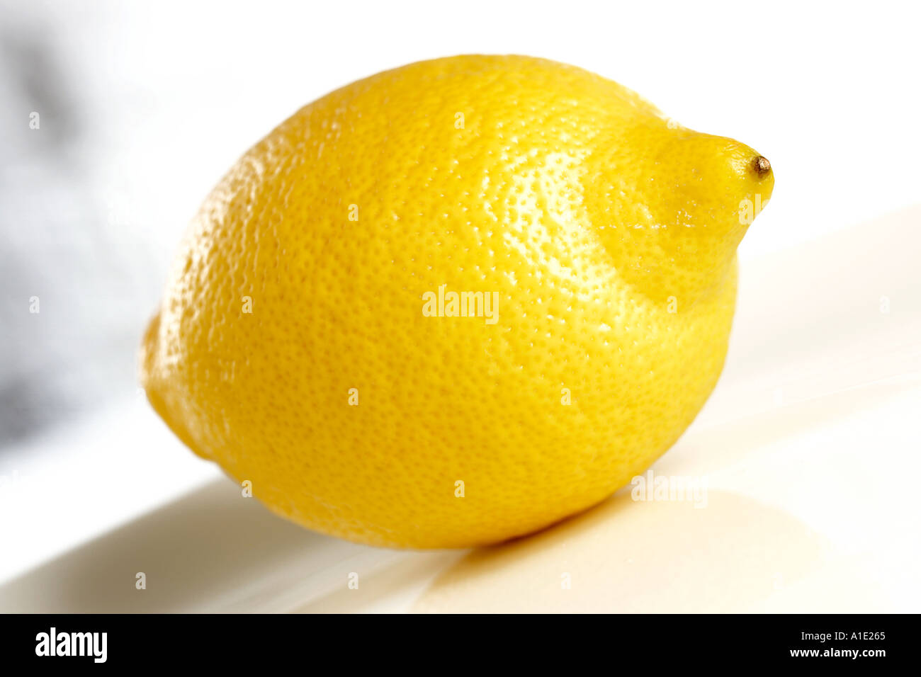 Lemon hi-res stock photography and images - Alamy