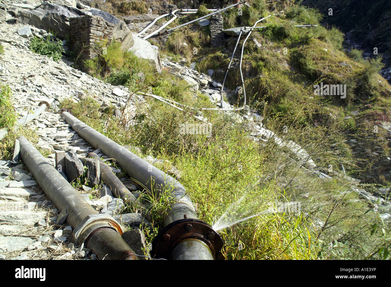 Drinking water pipeline broken joint wasting water leak perfunctorily ...