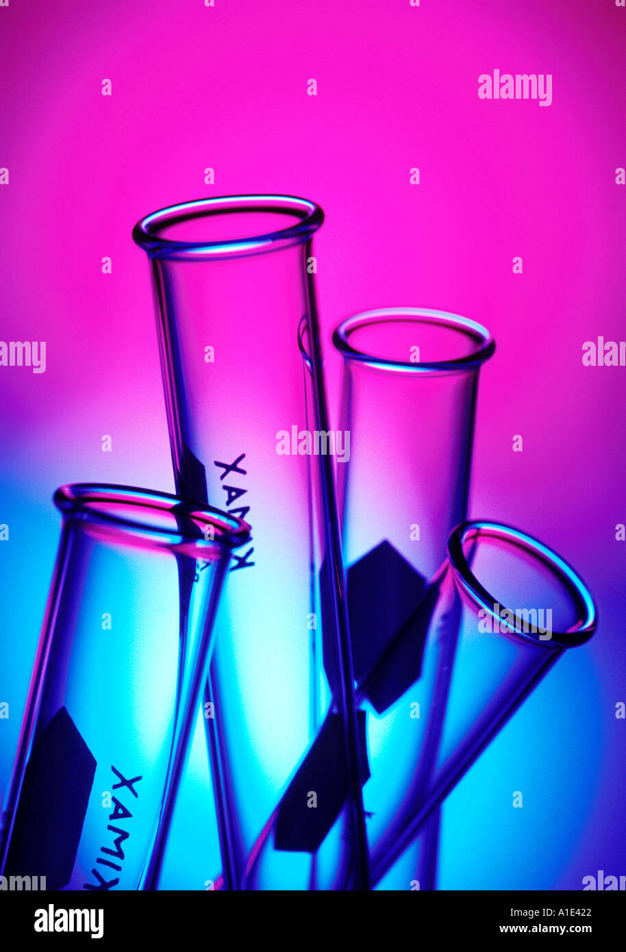 Four test tubes hi-res stock photography and images - Alamy