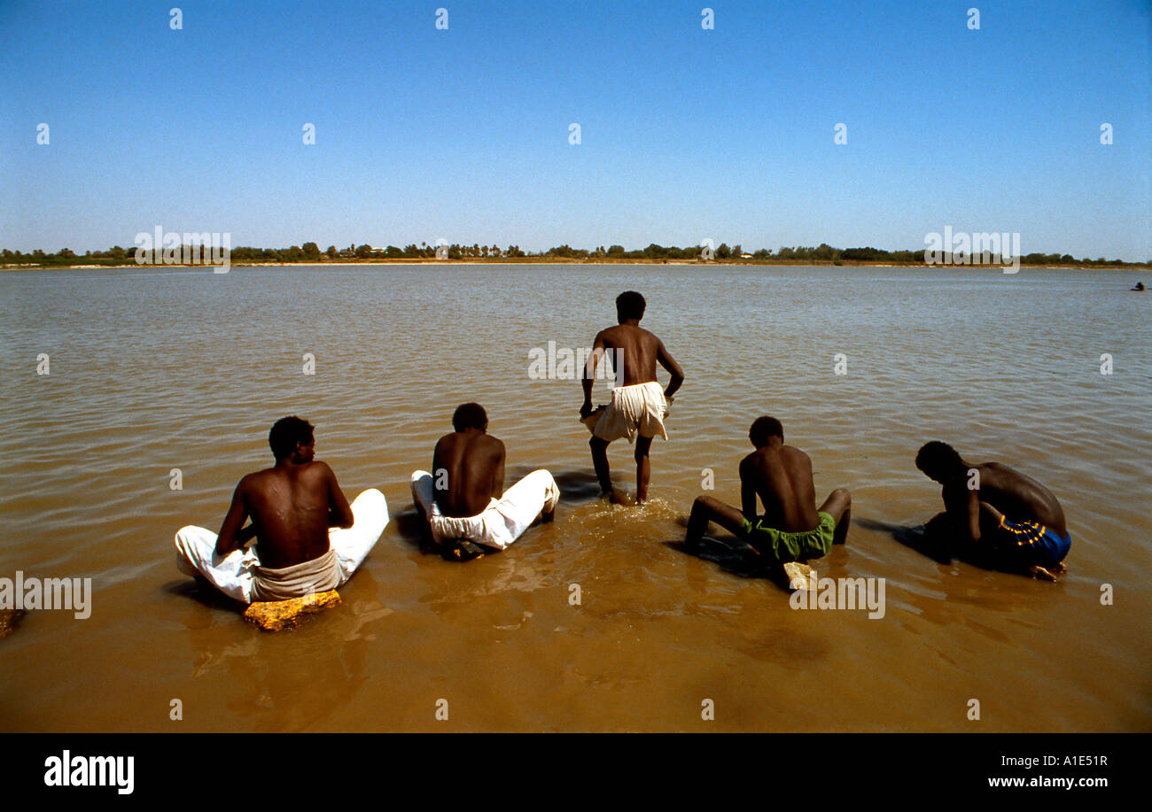 Washing in the nile river hi-res stock photography and images - Alamy