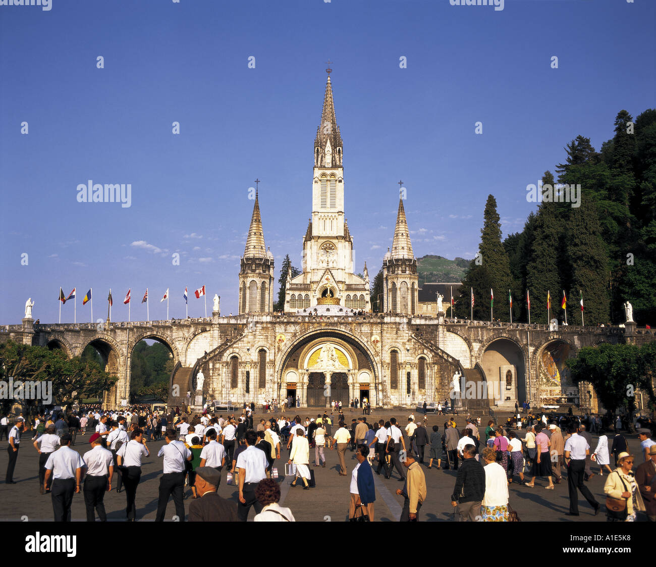 Lourdes france hi-res stock photography and images - Alamy