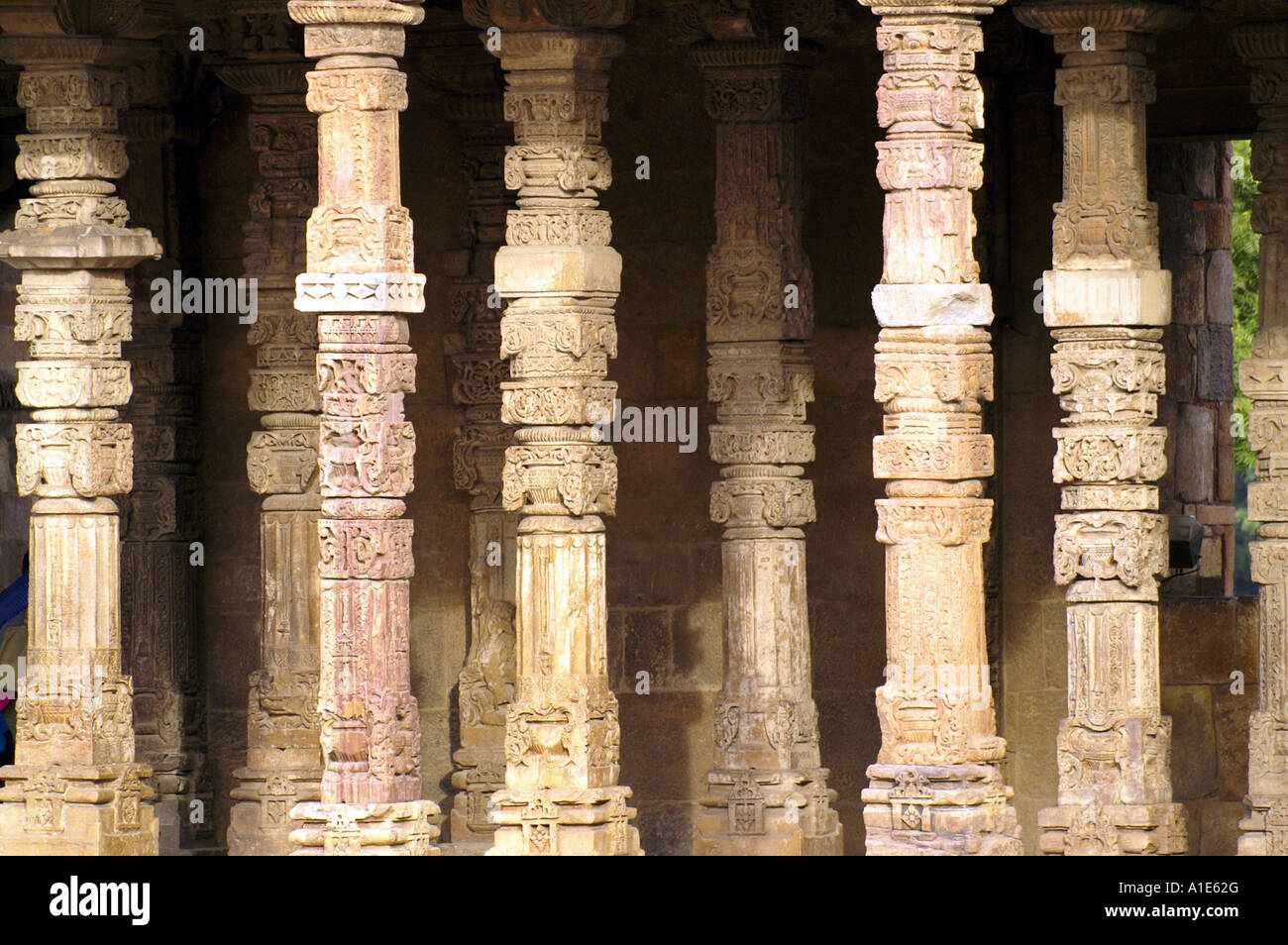 Collonade portico at Qutb Minar ancient archaeological complex in New ...