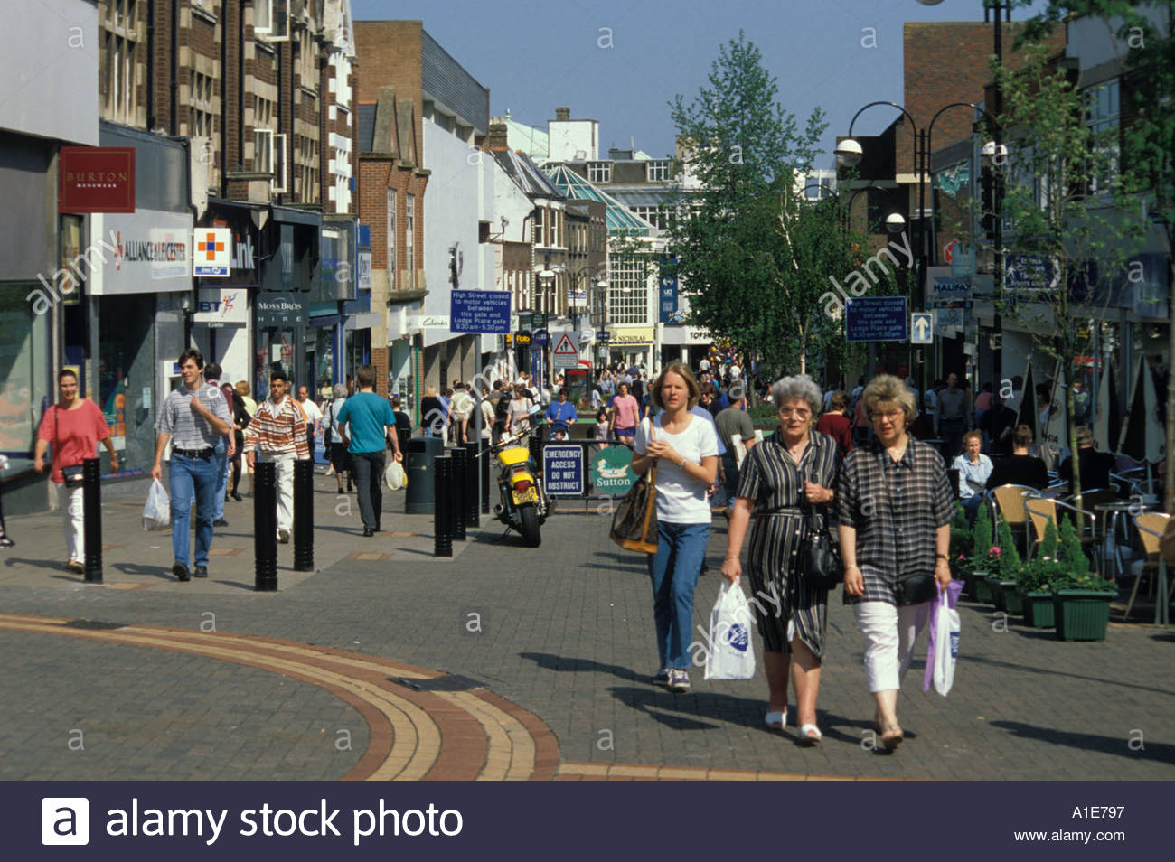 Sutton High Street High Resolution Stock Photography and Images - Alamy