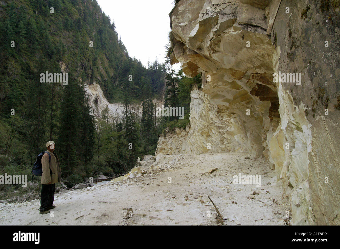 Blasted rock hi-res stock photography and images - Alamy