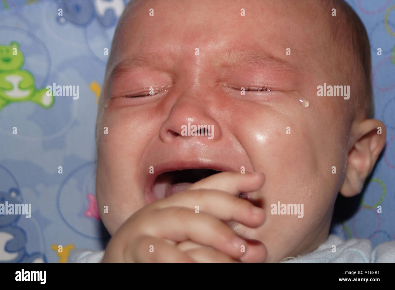 Crying hi-res stock photography and images - Alamy