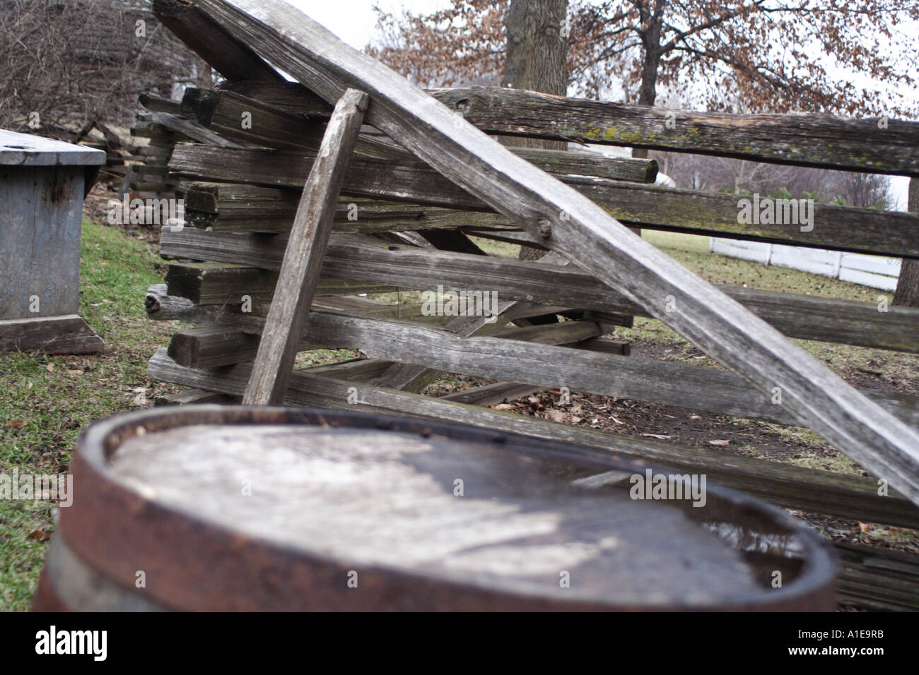 wood fence and barrel Stock Photo - Alamy