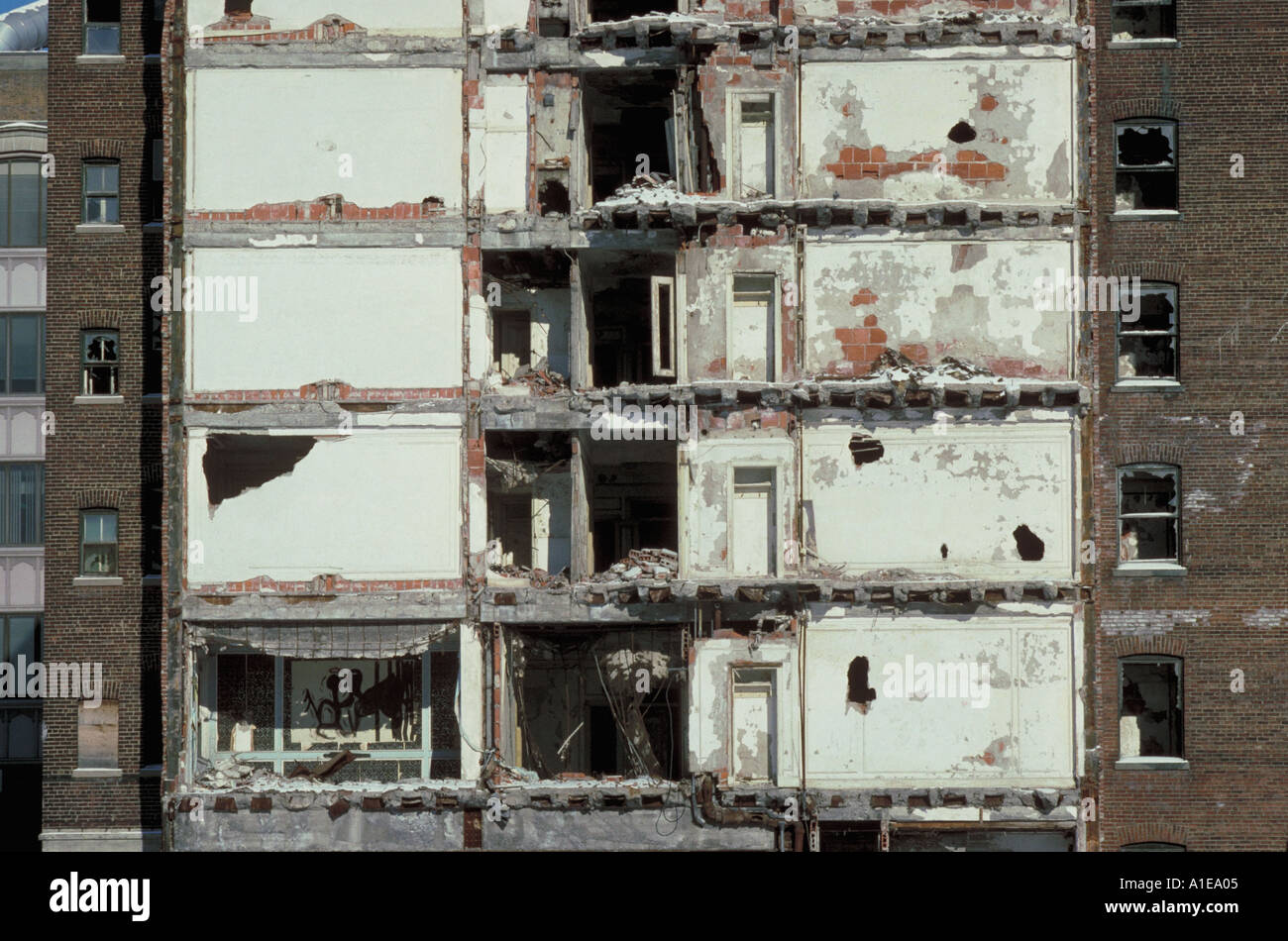 Old hotel being demolished Stock Photo - Alamy