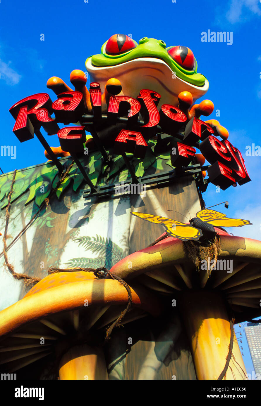 Rainforest cafe sign hi-res stock photography and images - Alamy