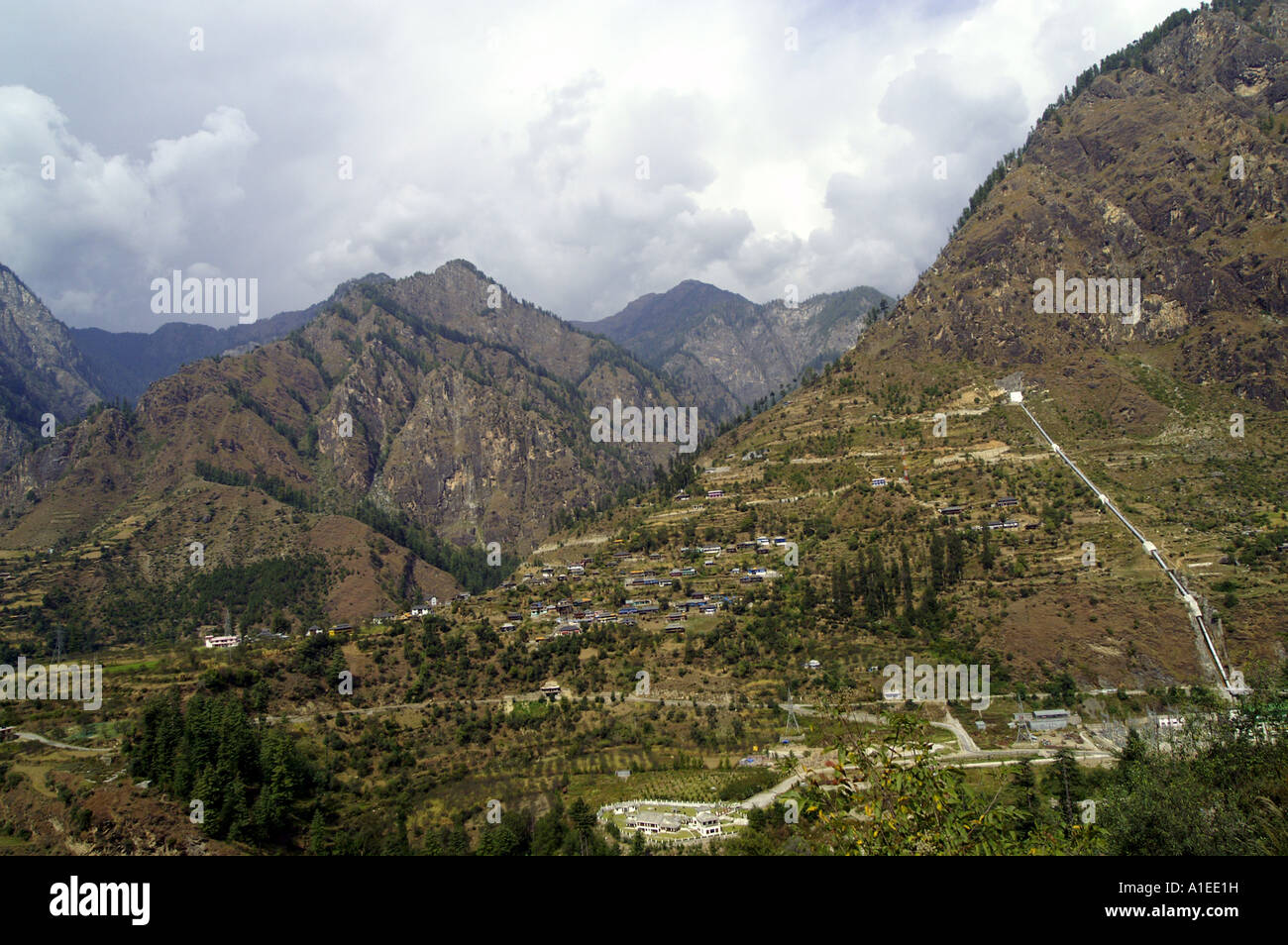 Parvati Valey and Malana Valley with limestone cliffs mountains, Indian ...