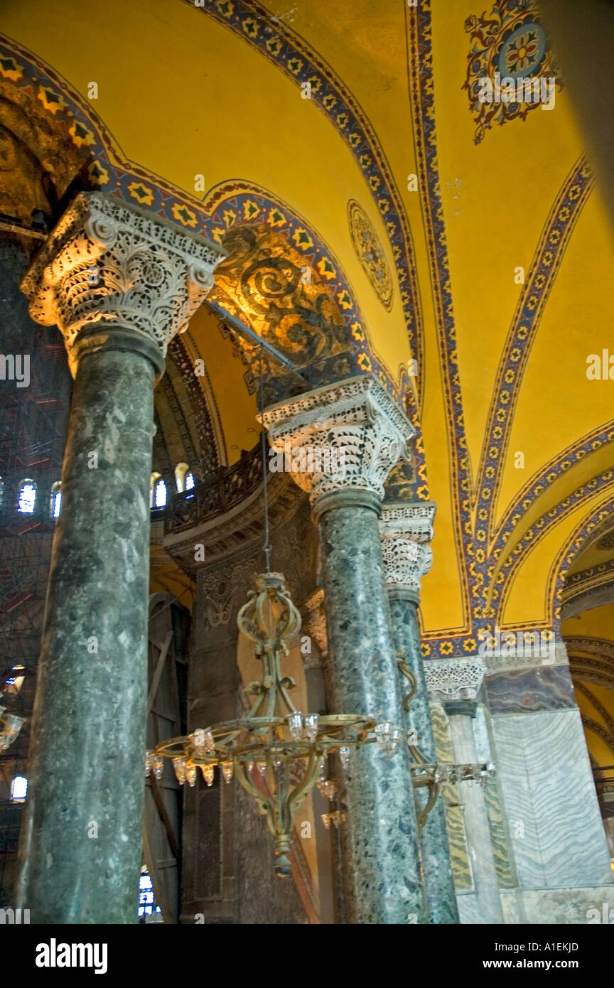 Columns vertical muslim great culture architecture hi-res stock ...