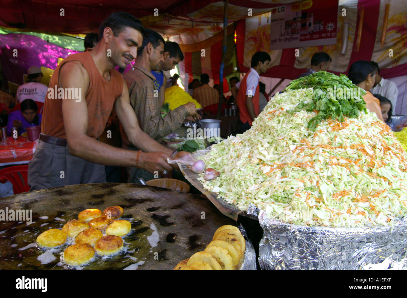 Selection of indian sweets hi-res stock photography and images - Alamy