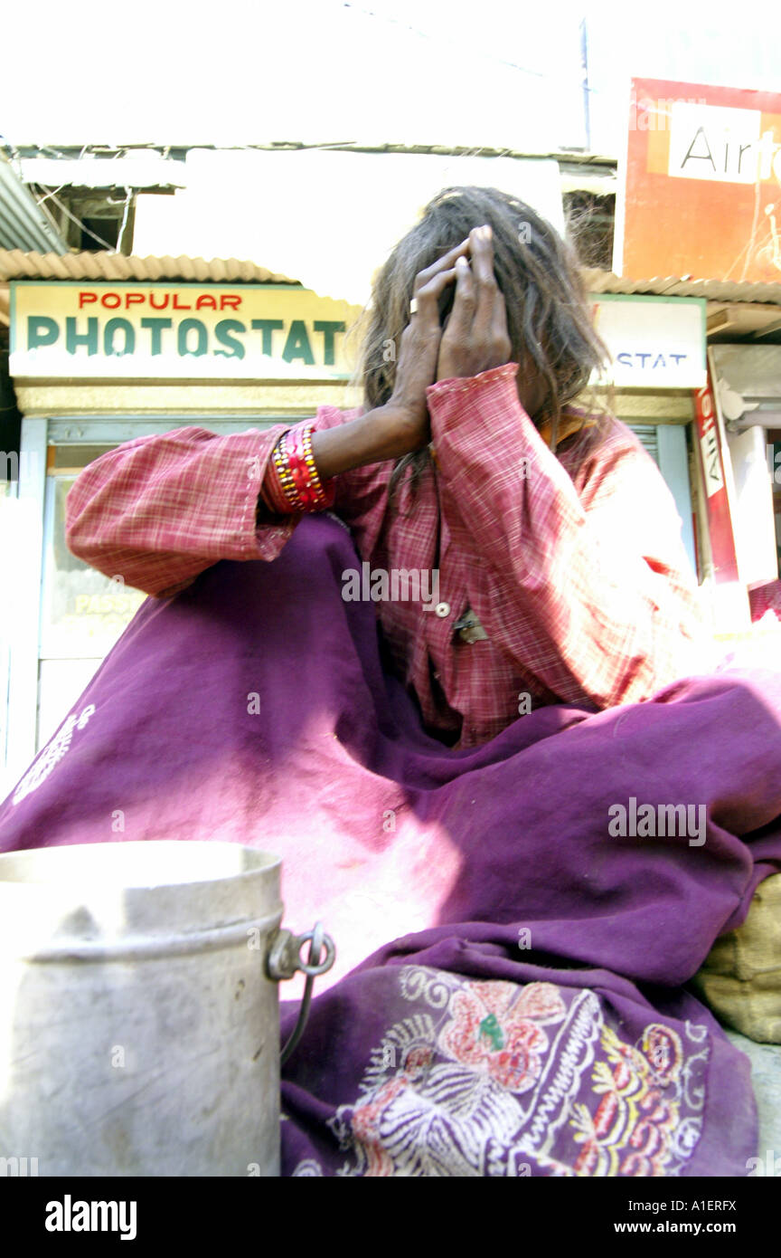 Woman india hidden hi-res stock photography and images - Alamy