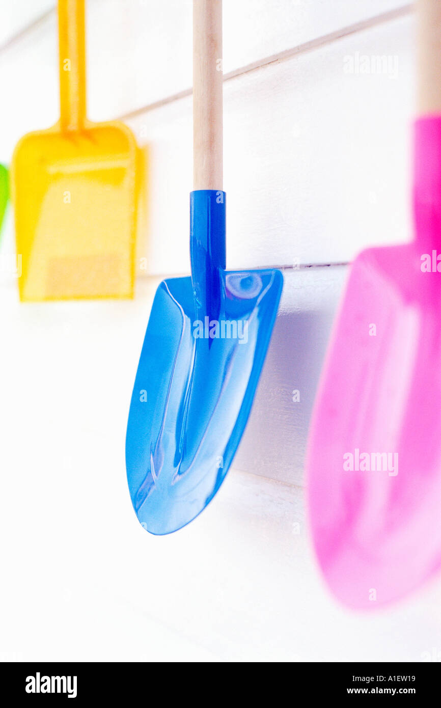 Small spades hi-res stock photography and images - Alamy