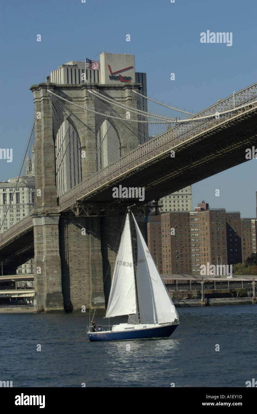 Sailing new york hi-res stock photography and images - Alamy