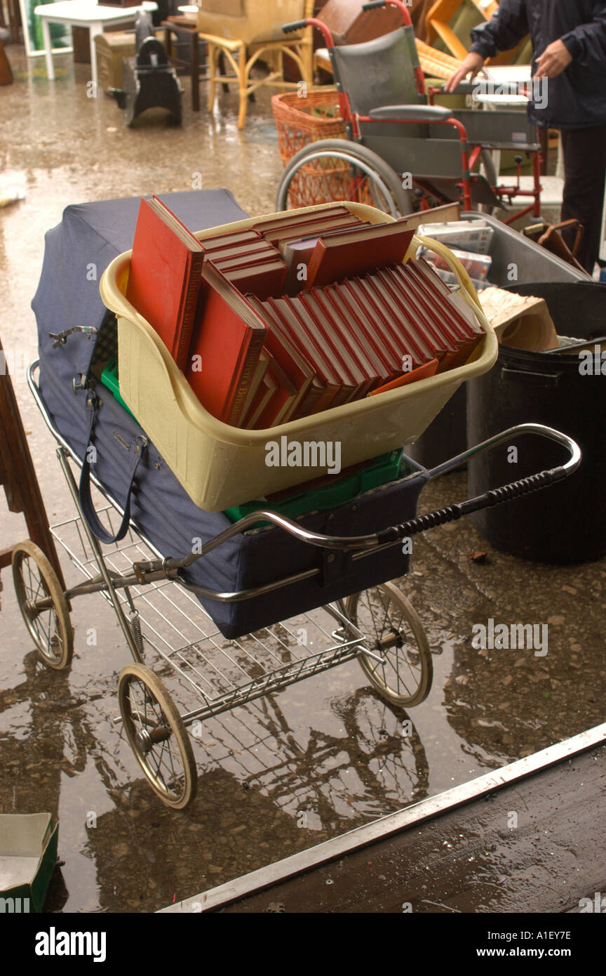 Old fashioned pram hi-res stock photography and images - Alamy