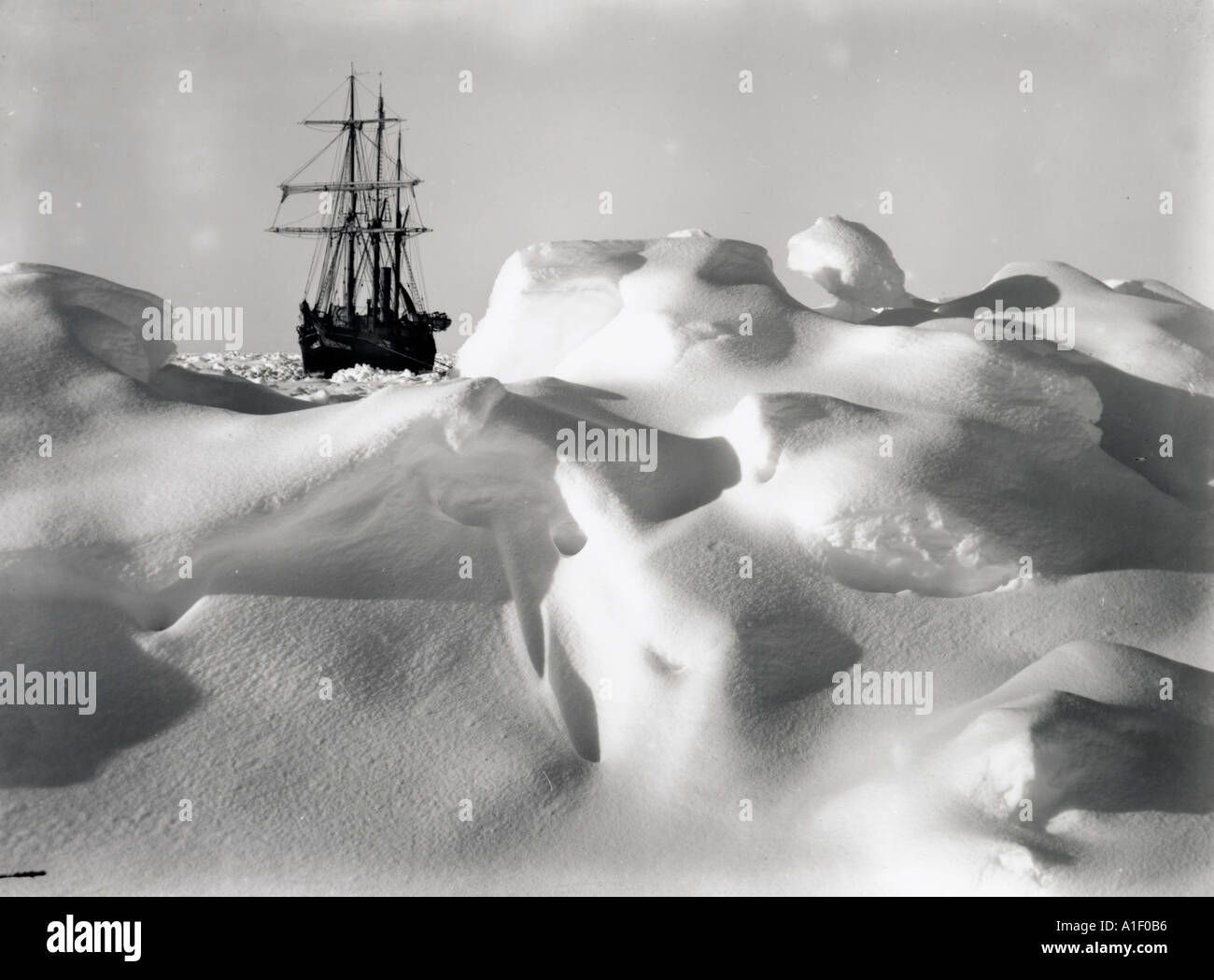 Endurance expedition 1914 hi-res stock photography and images - Alamy