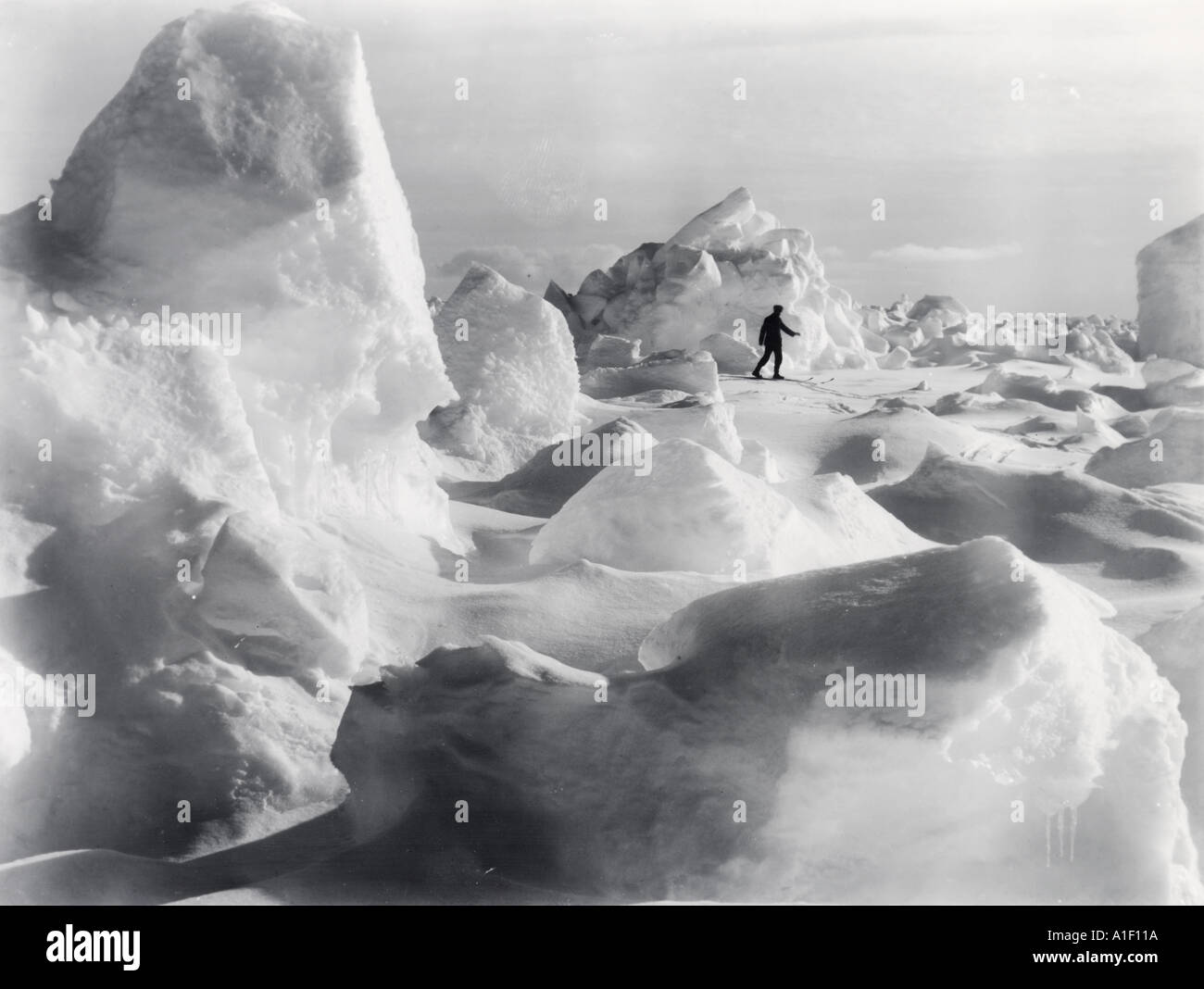 1914 1917 imperial trans antarctic expedition hi-res stock photography ...