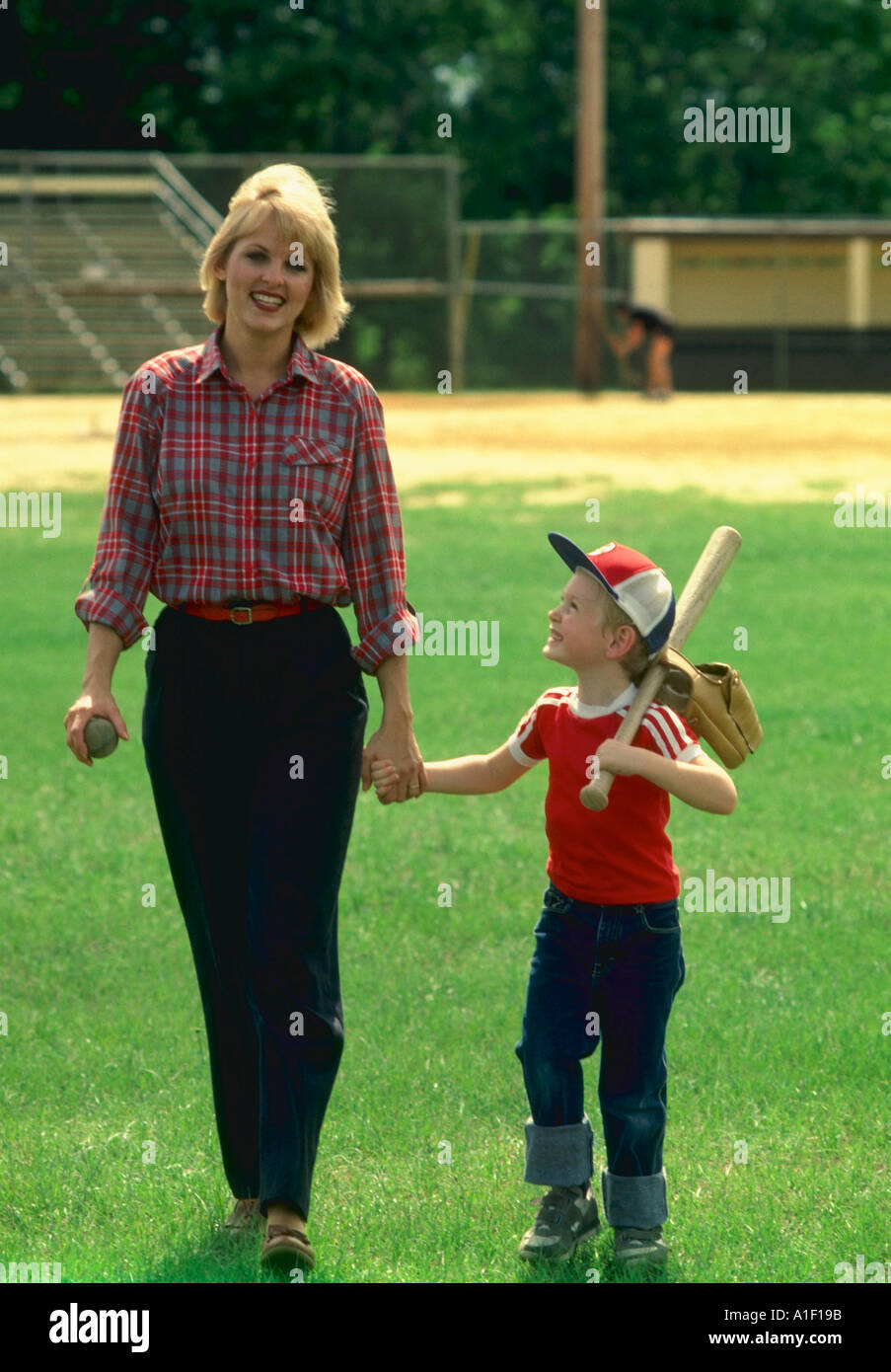 Child leaving baseball hi-res stock photography and images - Alamy