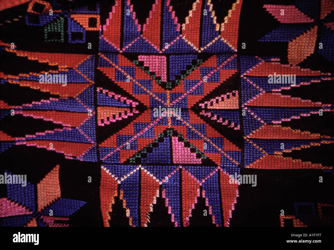 Bedouin weaving hi-res stock photography and images - Alamy