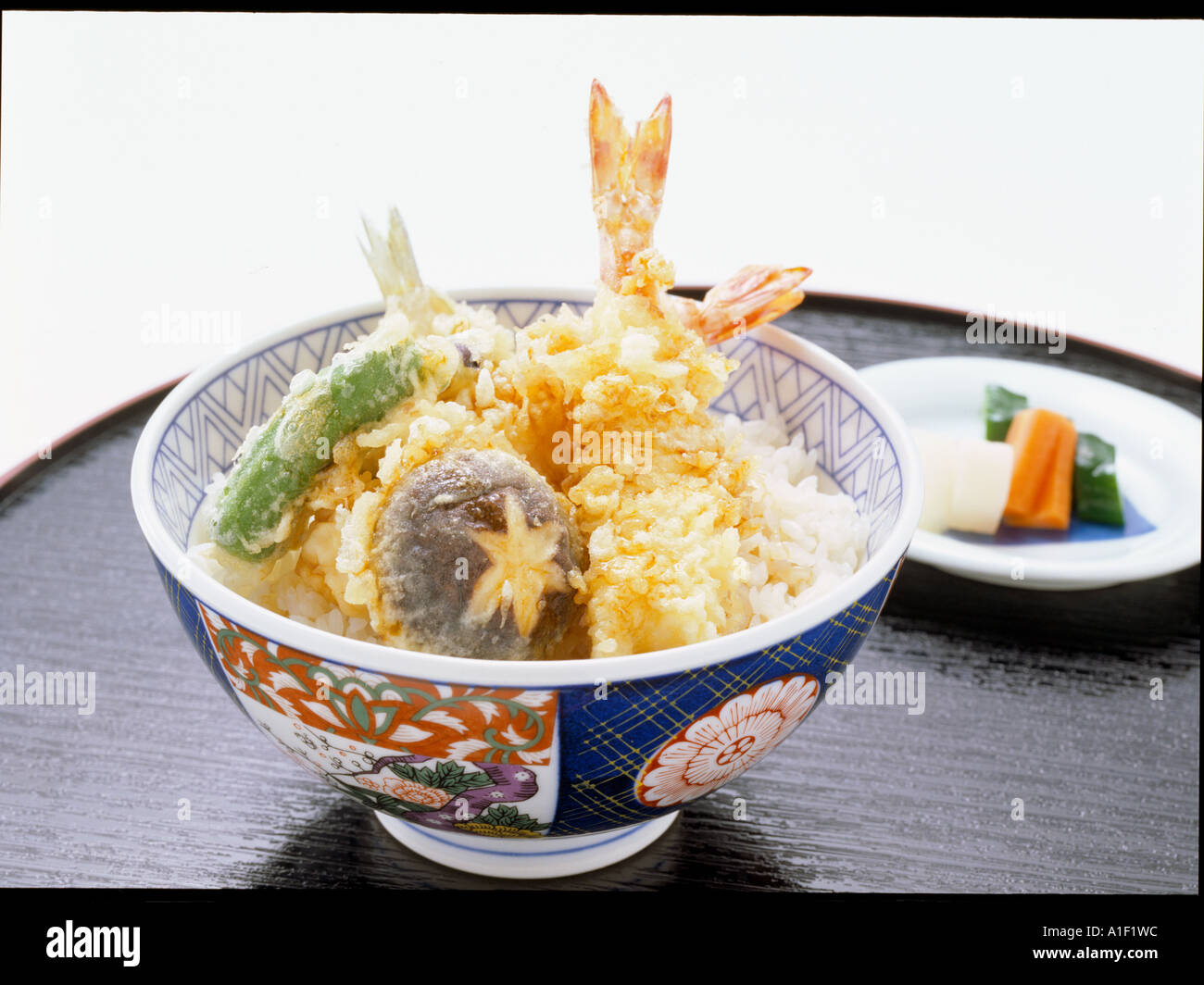 Shrimp tenpura hi-res stock photography and images - Alamy