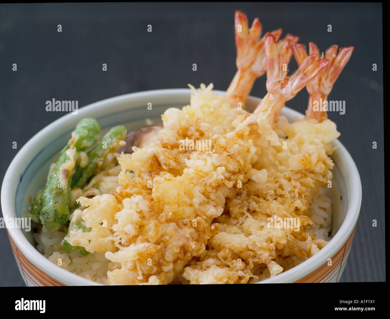 Shrimp tenpura hi-res stock photography and images - Alamy
