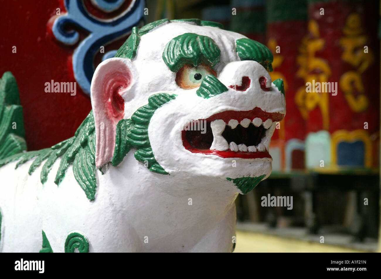 Tibetan snow lion hi-res stock photography and images - Alamy