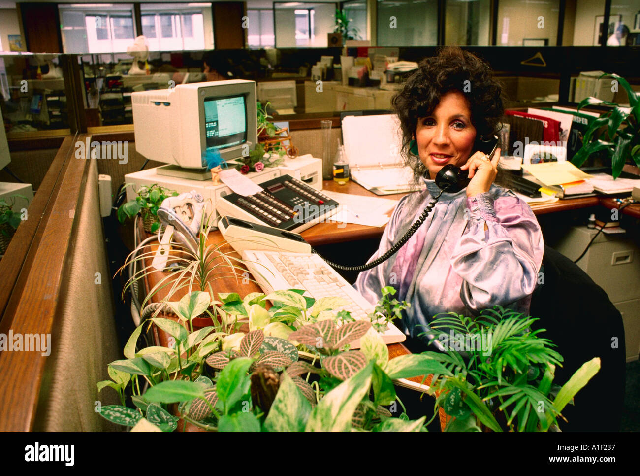 Black female office worker CA Stock Photo - Alamy