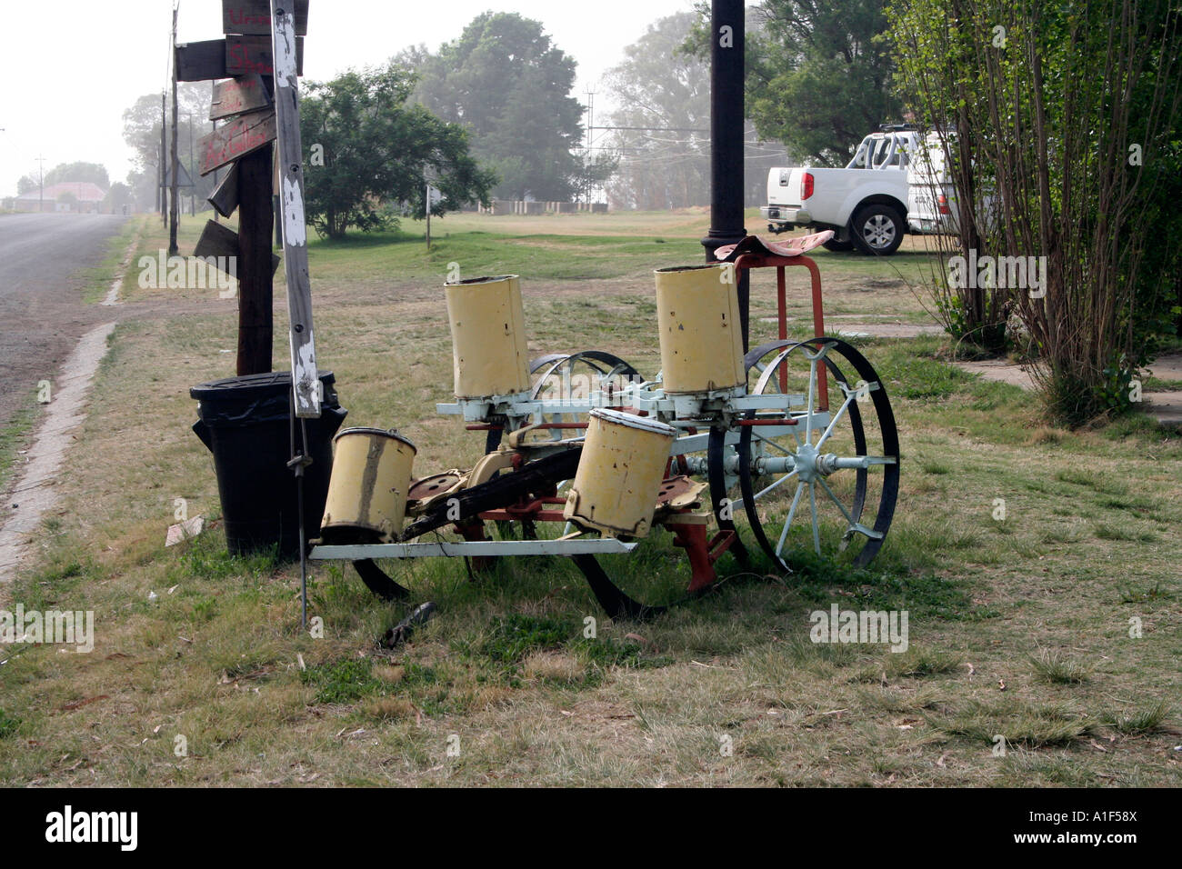 Antique farm implement hi-res stock photography and images - Alamy