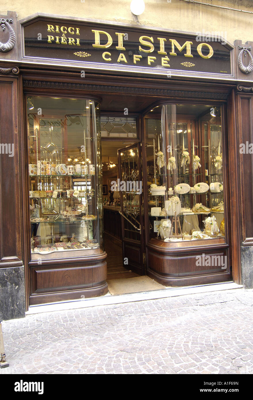 Cafe Lucca Tuscany Italy Stock Photo - Alamy