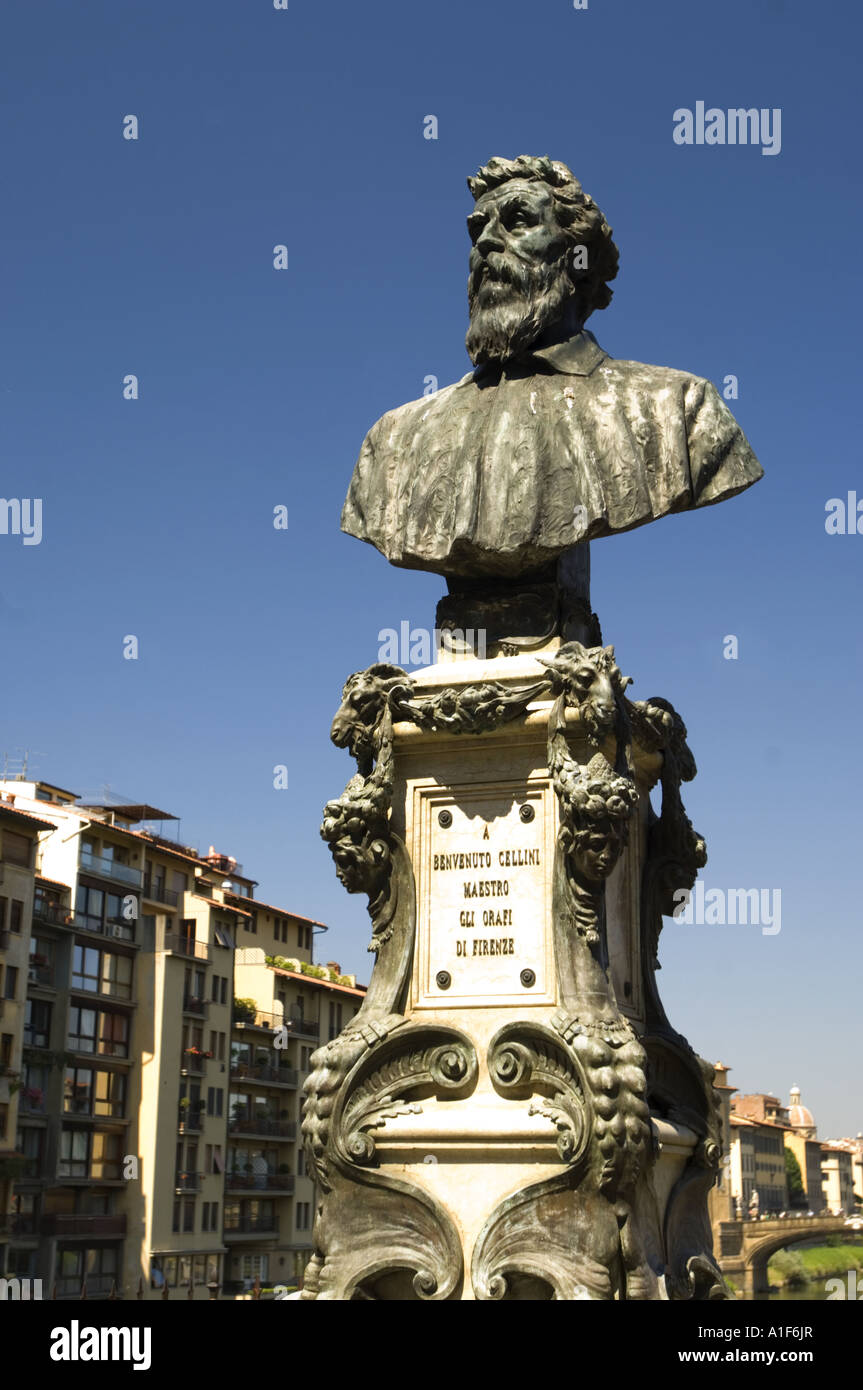 Statue of Benvenuto Cellini Ponte Vecchio Florence Tuscany Italy Stock ...