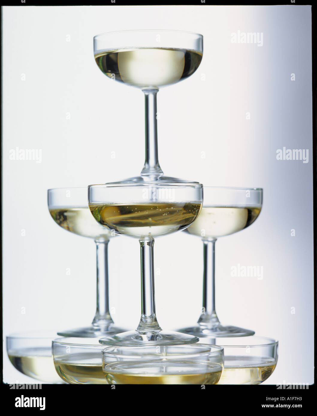 Champagne and tower hi-res stock photography and images - Alamy