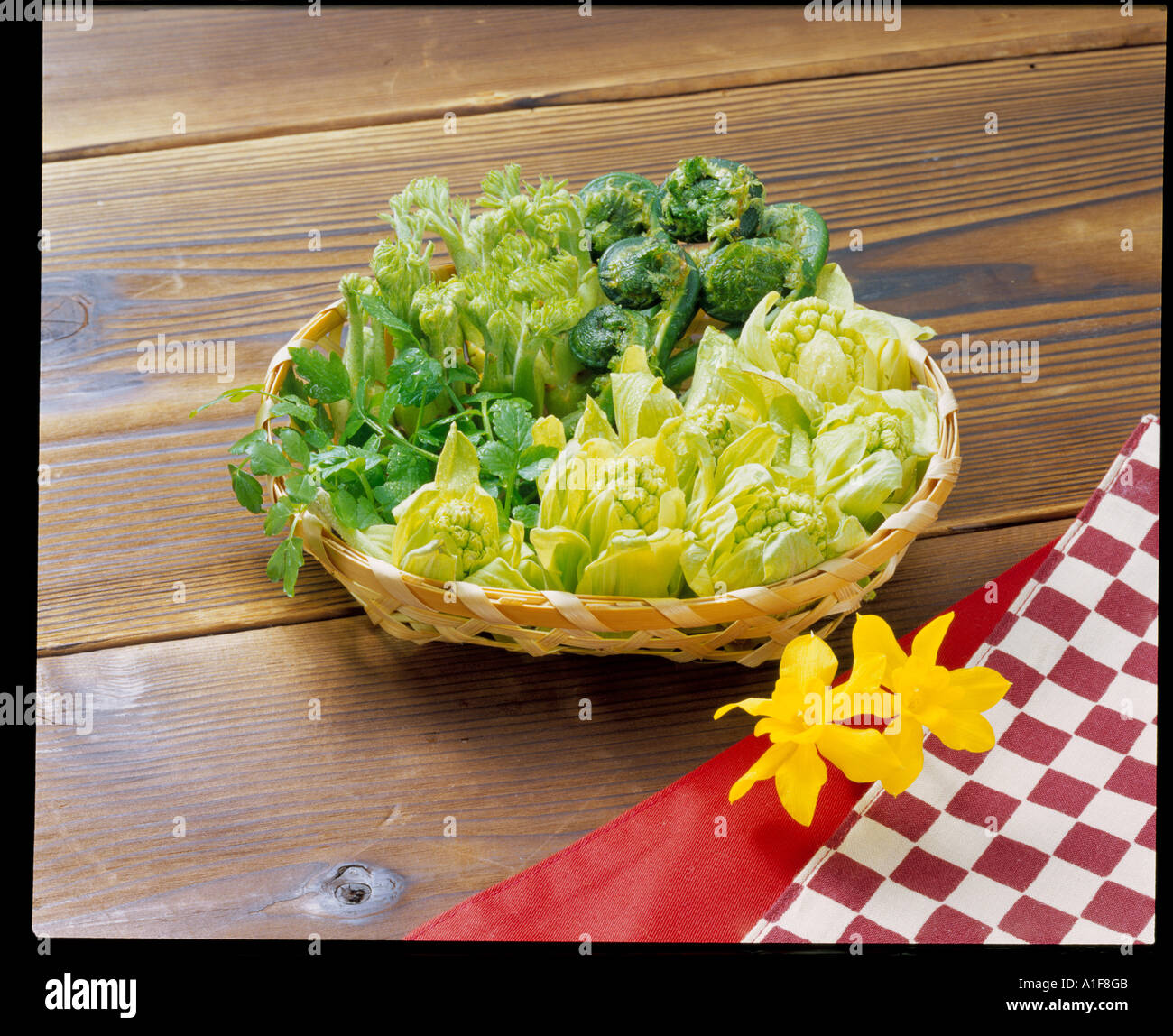 Wild vegetables hi-res stock photography and images - Alamy