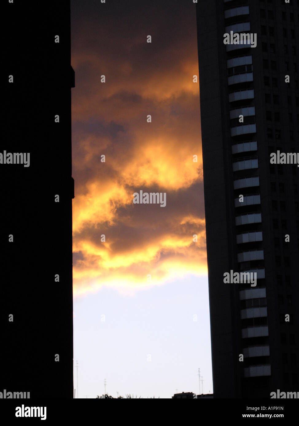 Buenos aires argentina narrow building hi-res stock photography and ...